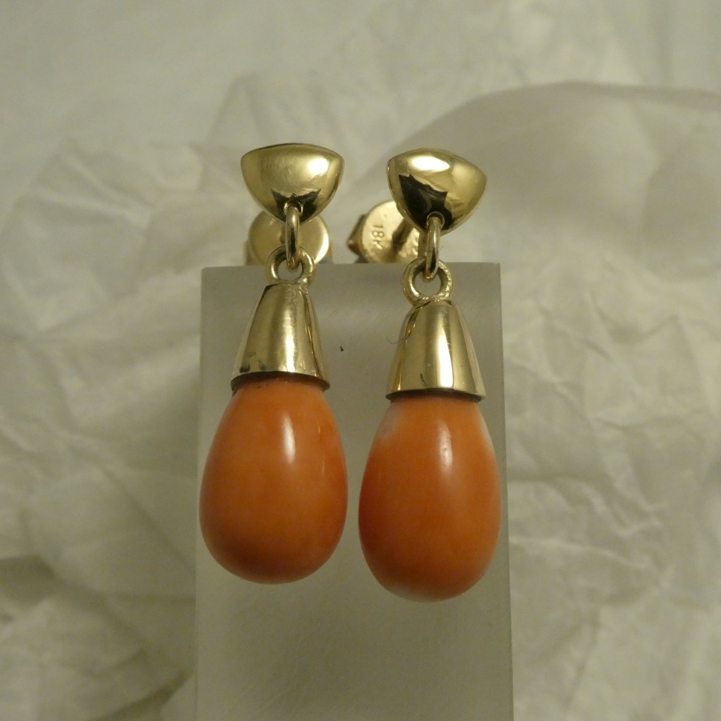 Coral Jewellery - Beautiful coral rings and necklaces - antique and new ...