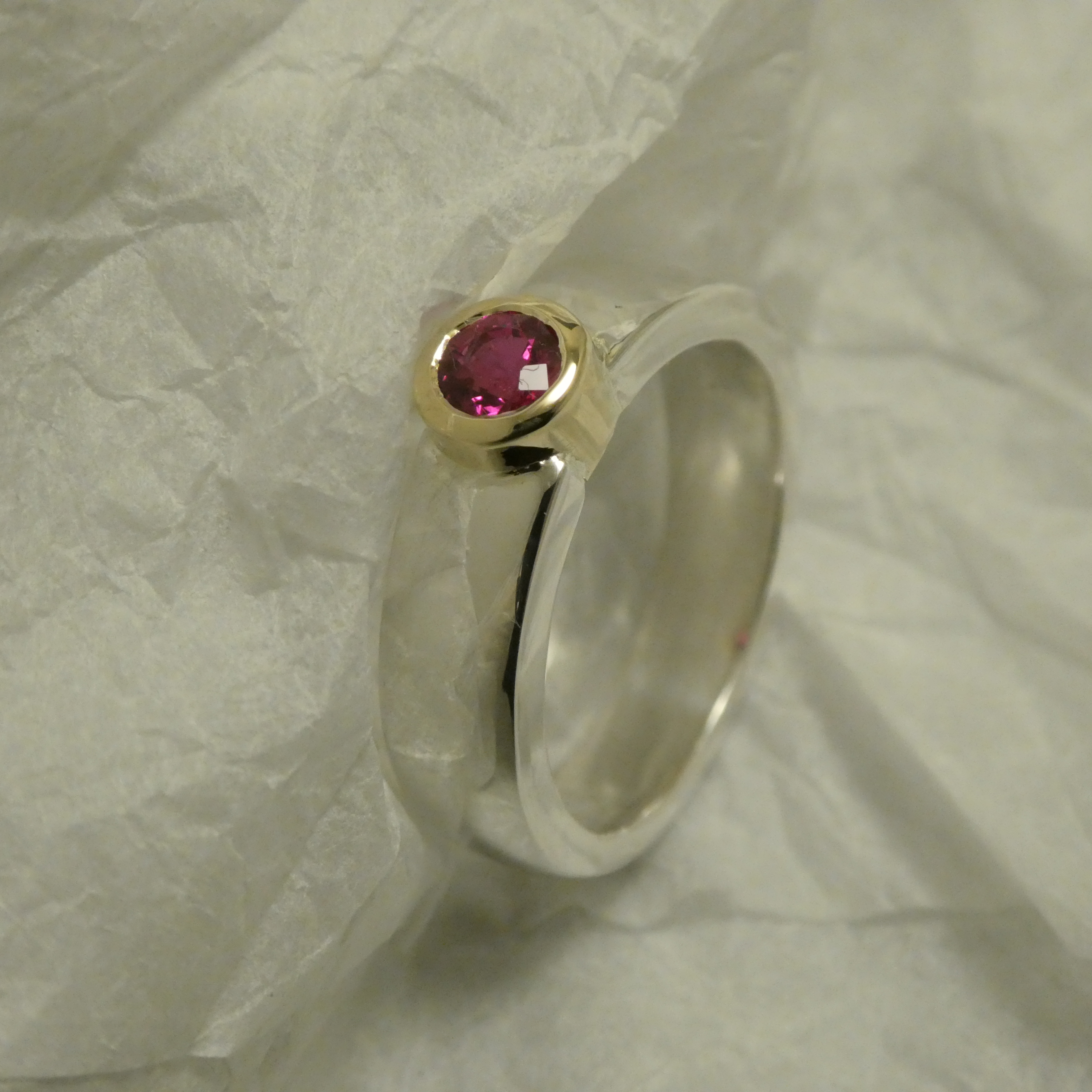 Vivid Ruby Red, Gold & Silver Ring - Christopher William Sydney ...